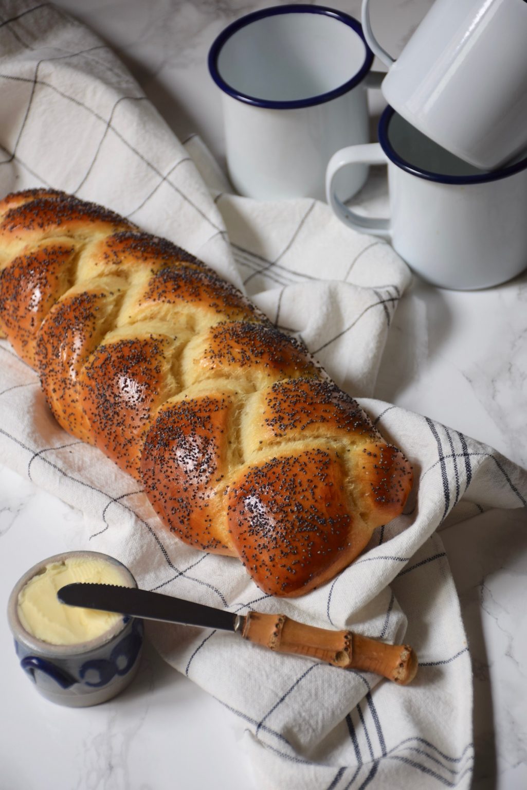 Halla, pain traditionnel juif de shabbat - Anne-Sophie Vidal - Fashion ...